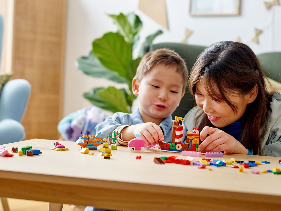 LEGO Classic Diversao Criativa No Oceano 11018 (Idade Mínima: 4 Anos ...