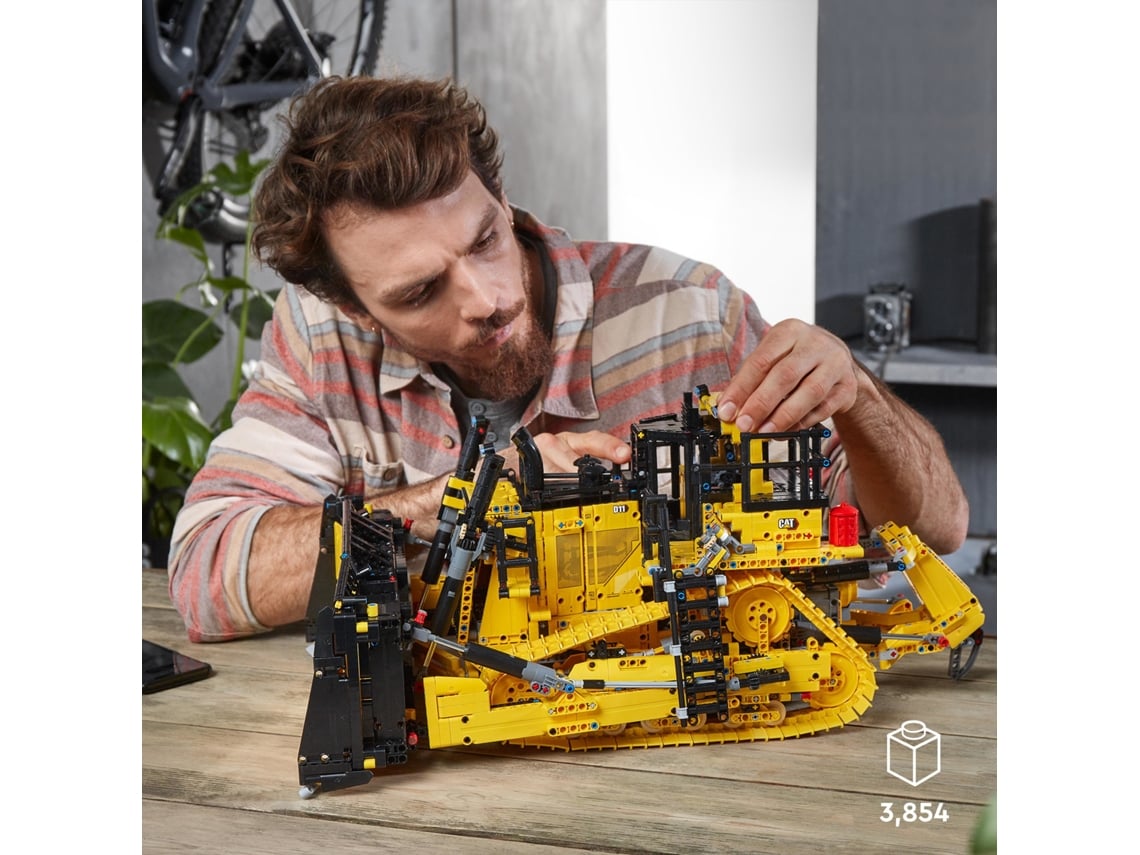 Lego Technic App-Controlled Cat D11 Bulldozer 42131 | Worten.pt