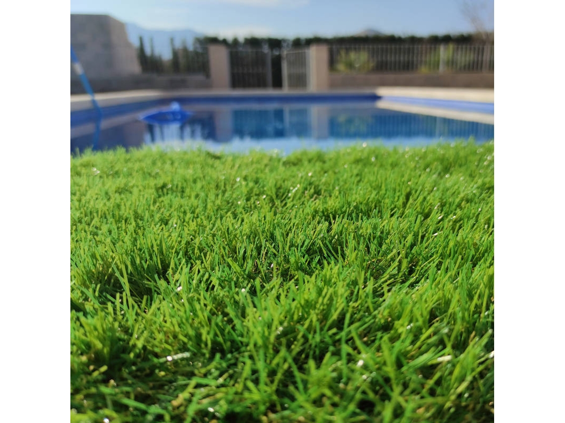 Rolo de Relva Artificial COMERCIAL CANDELA (40 Mm 1 X 2,5 m) | Worten.pt